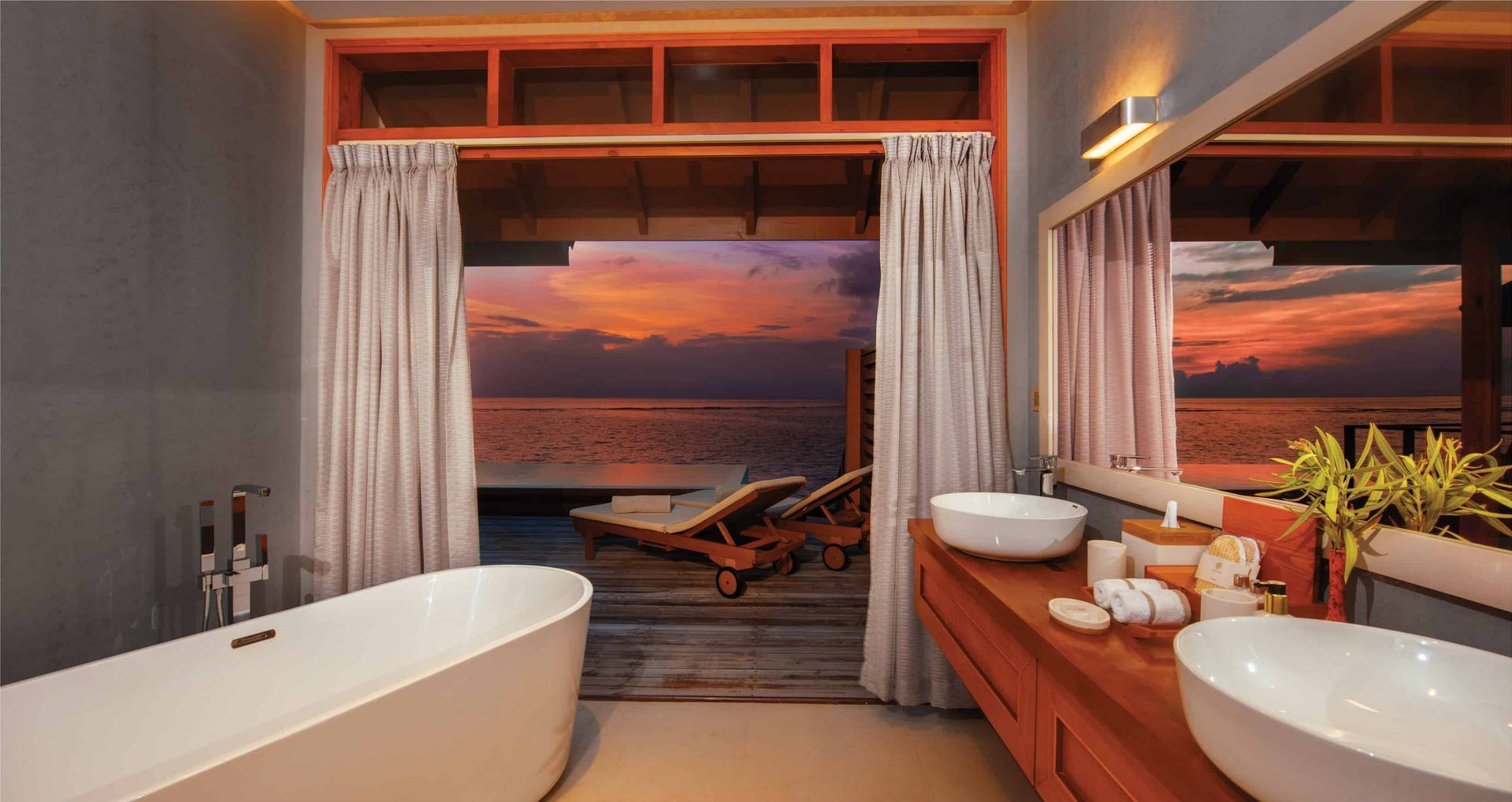 Best water suite romantic lagoon for couples.